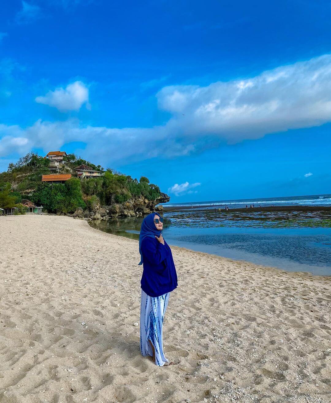 √ Pantai Sundak Gunung Kidul | Rute, Lokasi dan Harga Tiket