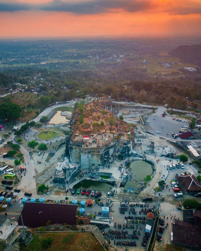 Tebing Breksi Yogyakarata | Rute dan Lokasi, Sejarah dan Harga Tiket